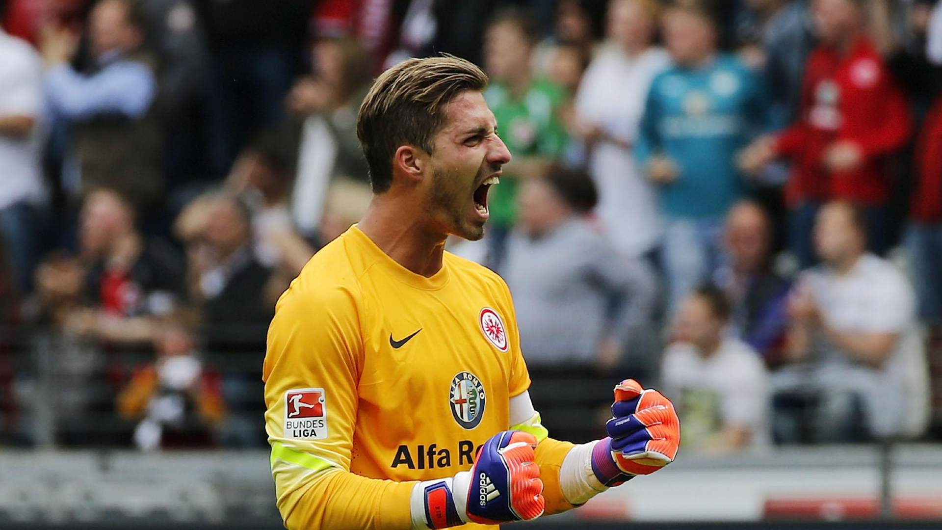 Who is Kevin Trapp’s wife? Know all about Izabel Goulart